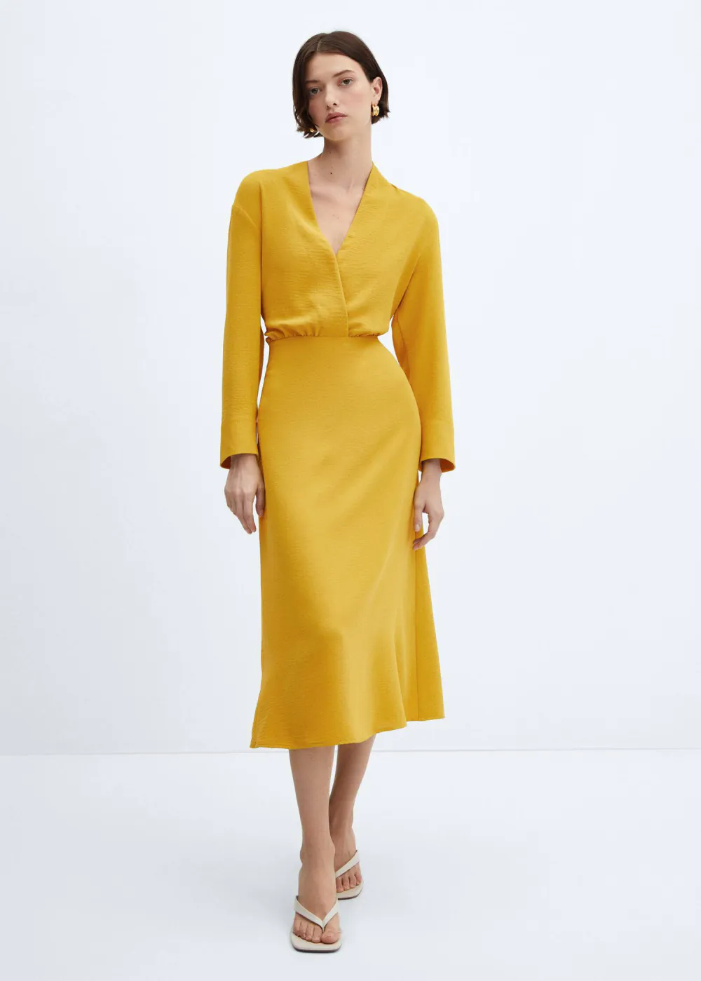 Đầm Lia MANGO tại ACFC